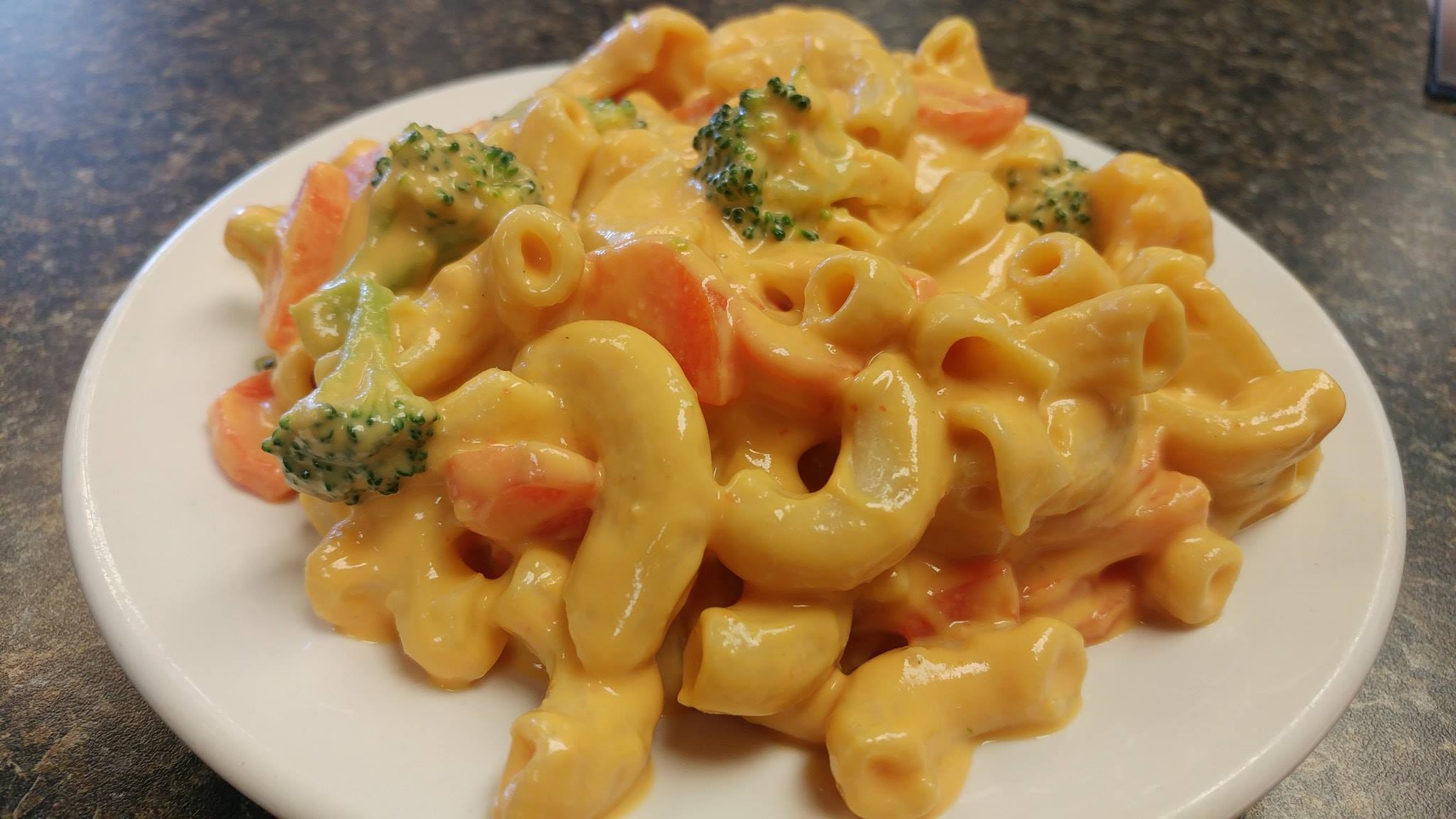 Cheesy Mac ‘N Veggies – Kristina's Kitchen